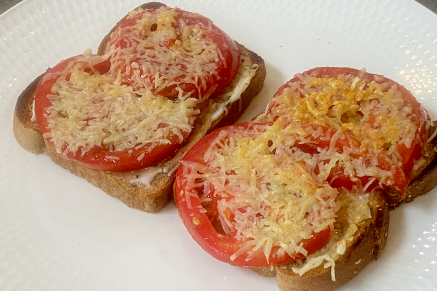 Open Face Tomato Sandwich Recipe - A Quick 10 Minute Meal!